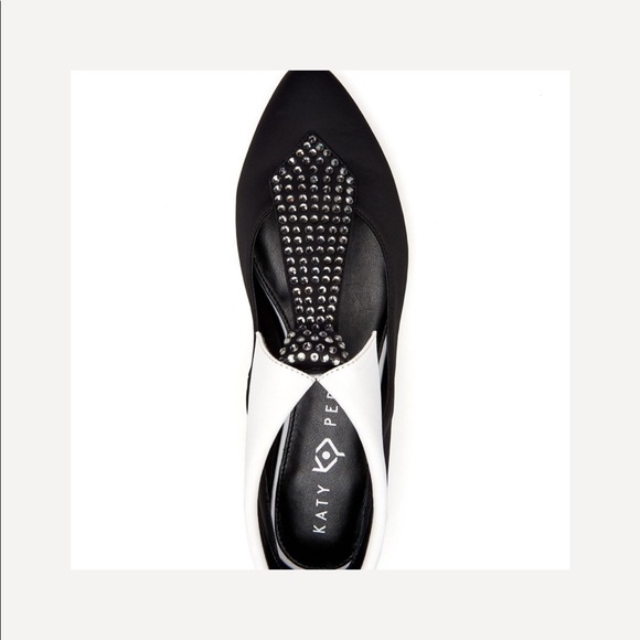 Katy Perry Collections | Shoes | Katy Perry Uni Tuxedo Flats Sandals ...